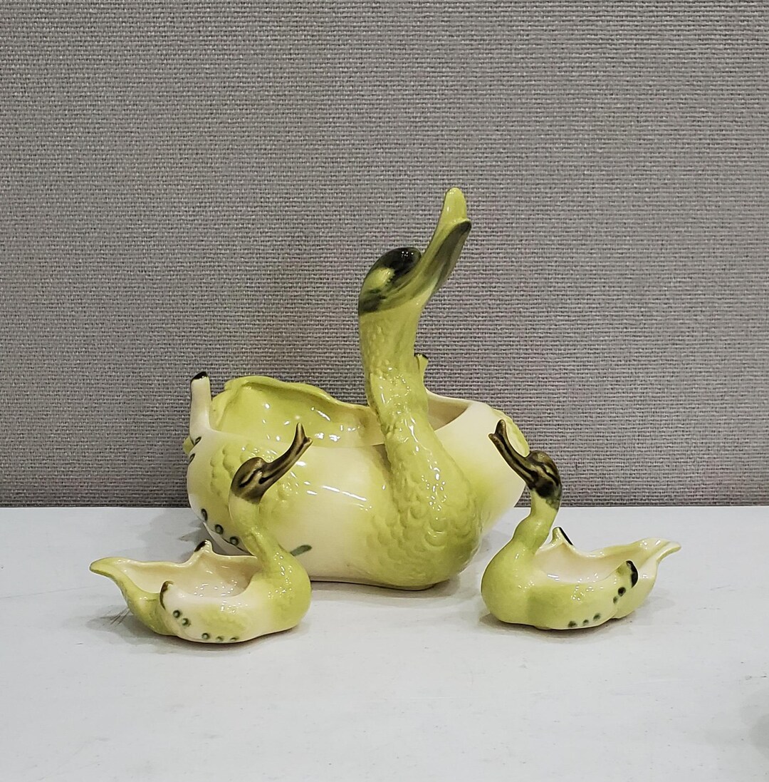 Vintage Hull Pottery Swan Planter Set: USA #60, Ducklings - Etsy