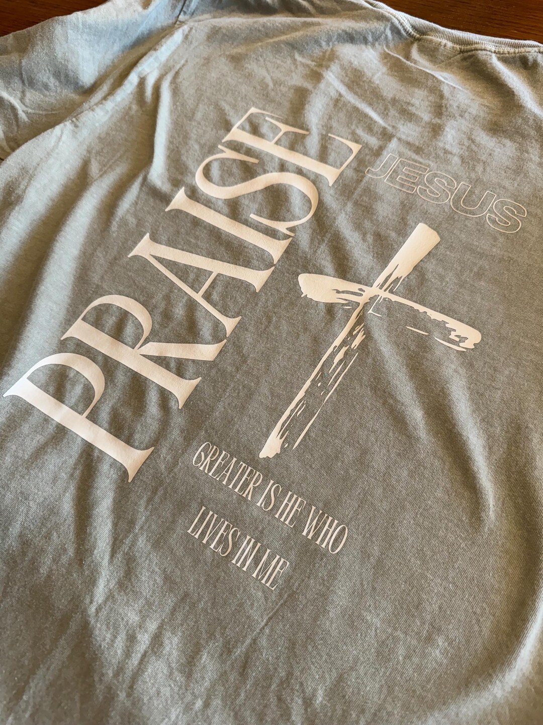 Praise JESUS 1 John 4:4 T-shirt - Etsy