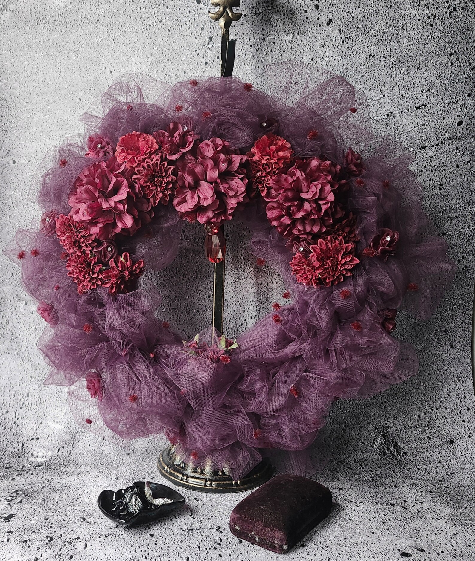 Red and Burgundy Wreath, Goth Home, Summer to Fall Wreath, Wall-hanging ...