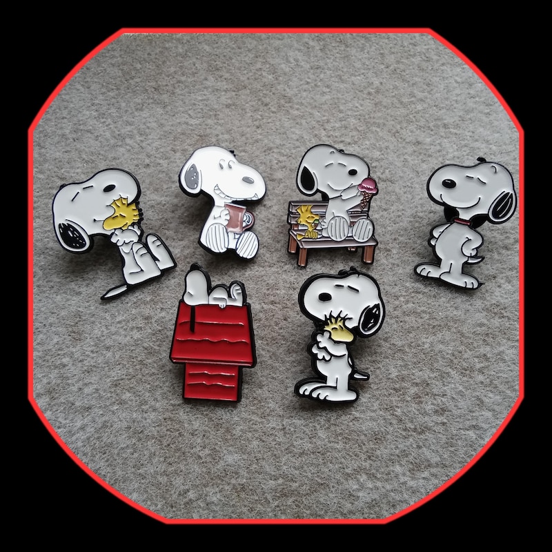 Snoopy Pin Brooch - Etsy UK