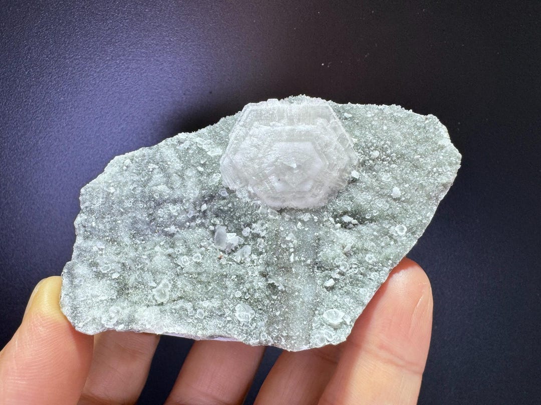 White Fluorescent Calcite Specimen From Fujian, China, White Thousand ...