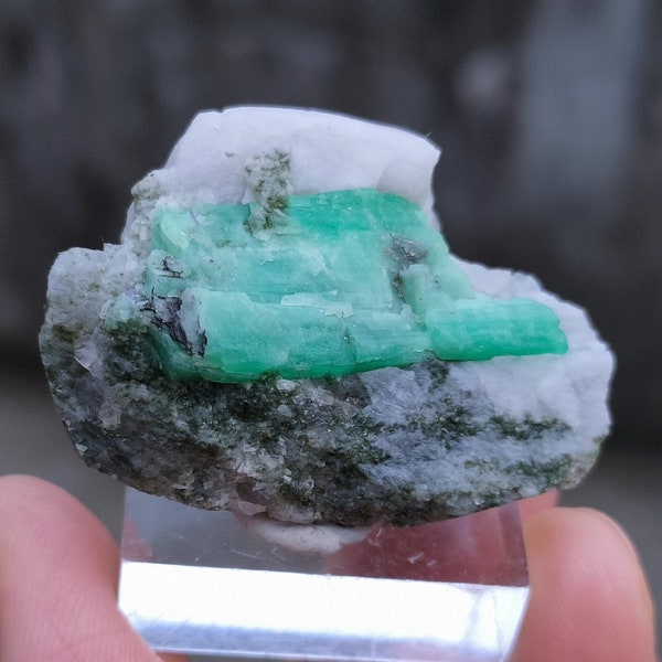 Emerald Quartz - Etsy