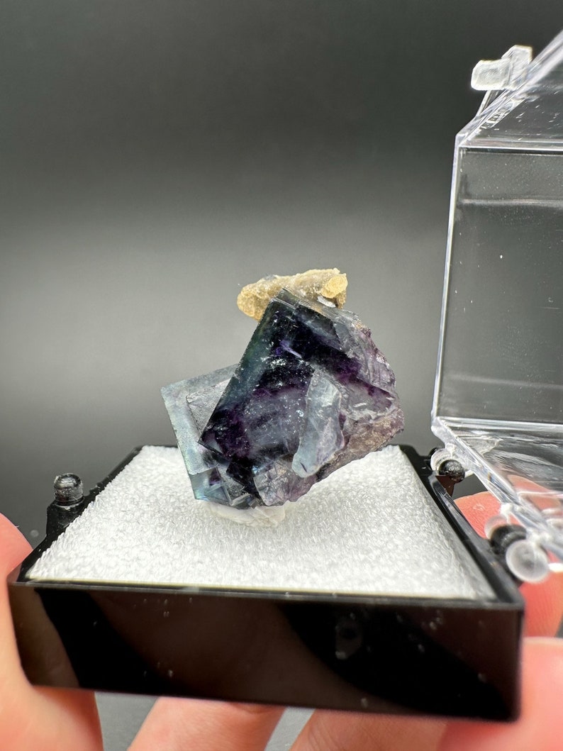Purple Phantom Fluorite Specimen With Quartz From Yindu Mine, Inner ...