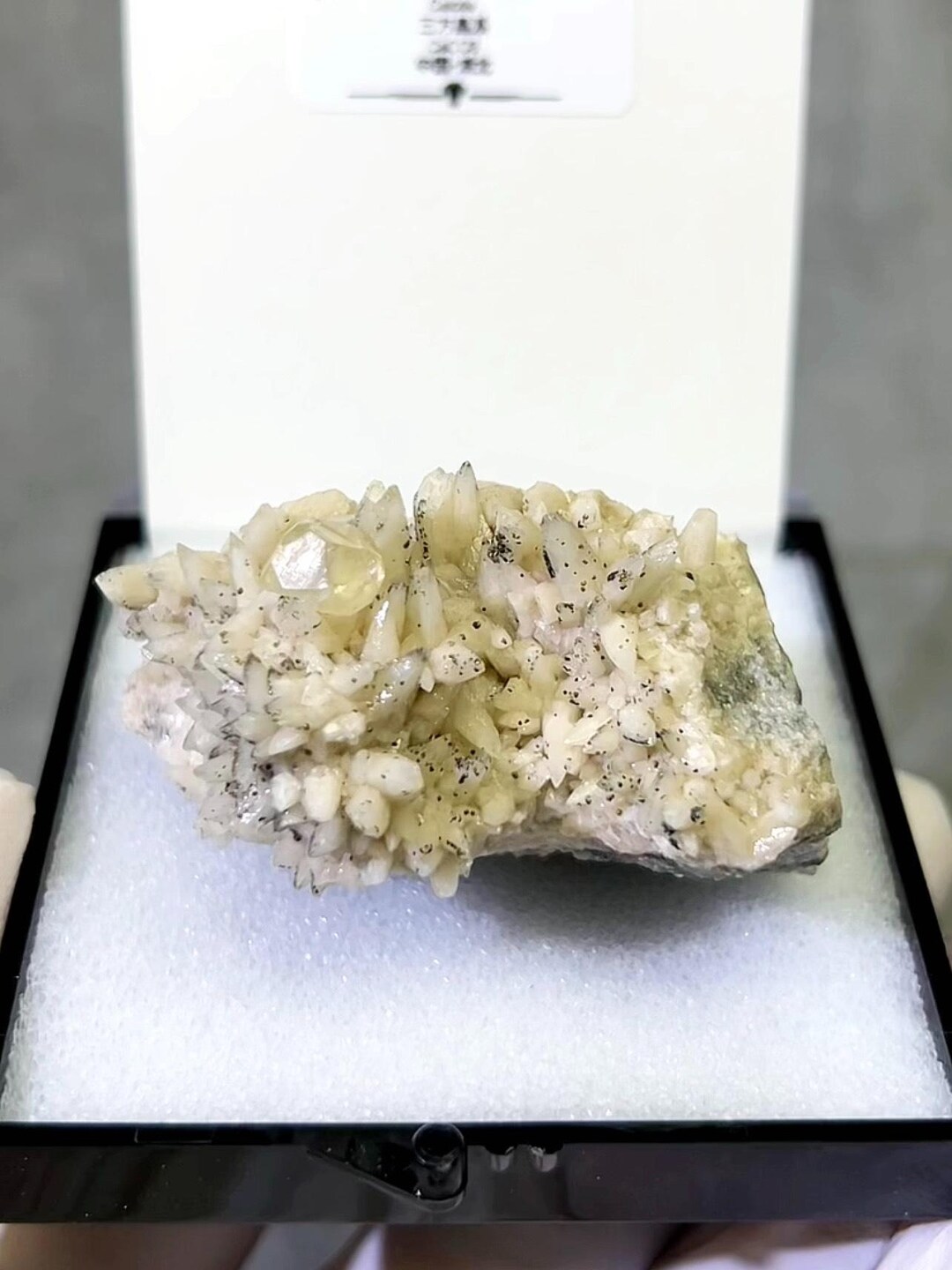 Dogtooth Shape Calcite Specimen From Hubei, China, Calcite Quartz ...
