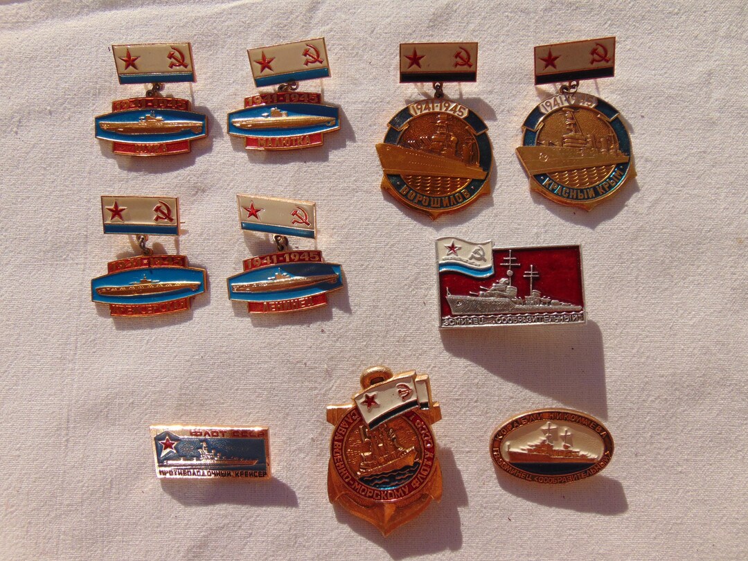 Badges of Soviet Warships and Submarines. USSR Navy. Price for 10 ...