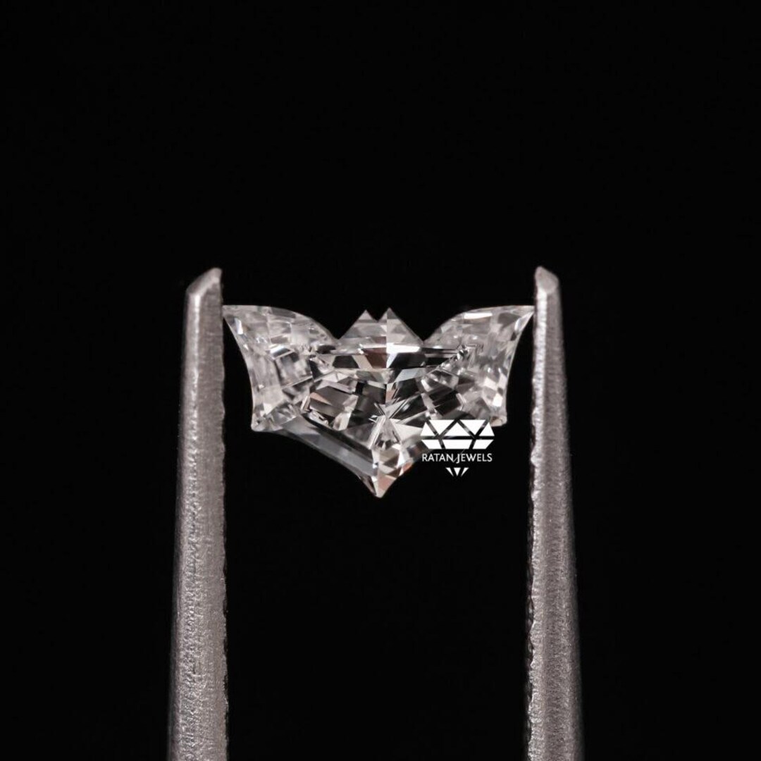 Fancy Diamond / Bat Cut Diamond Labgrown Bat Cut CVD Diamond Lab Create ...