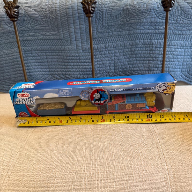 Thomas and Friends Trackmaster Armored Thomas Motorized Engine Train ...