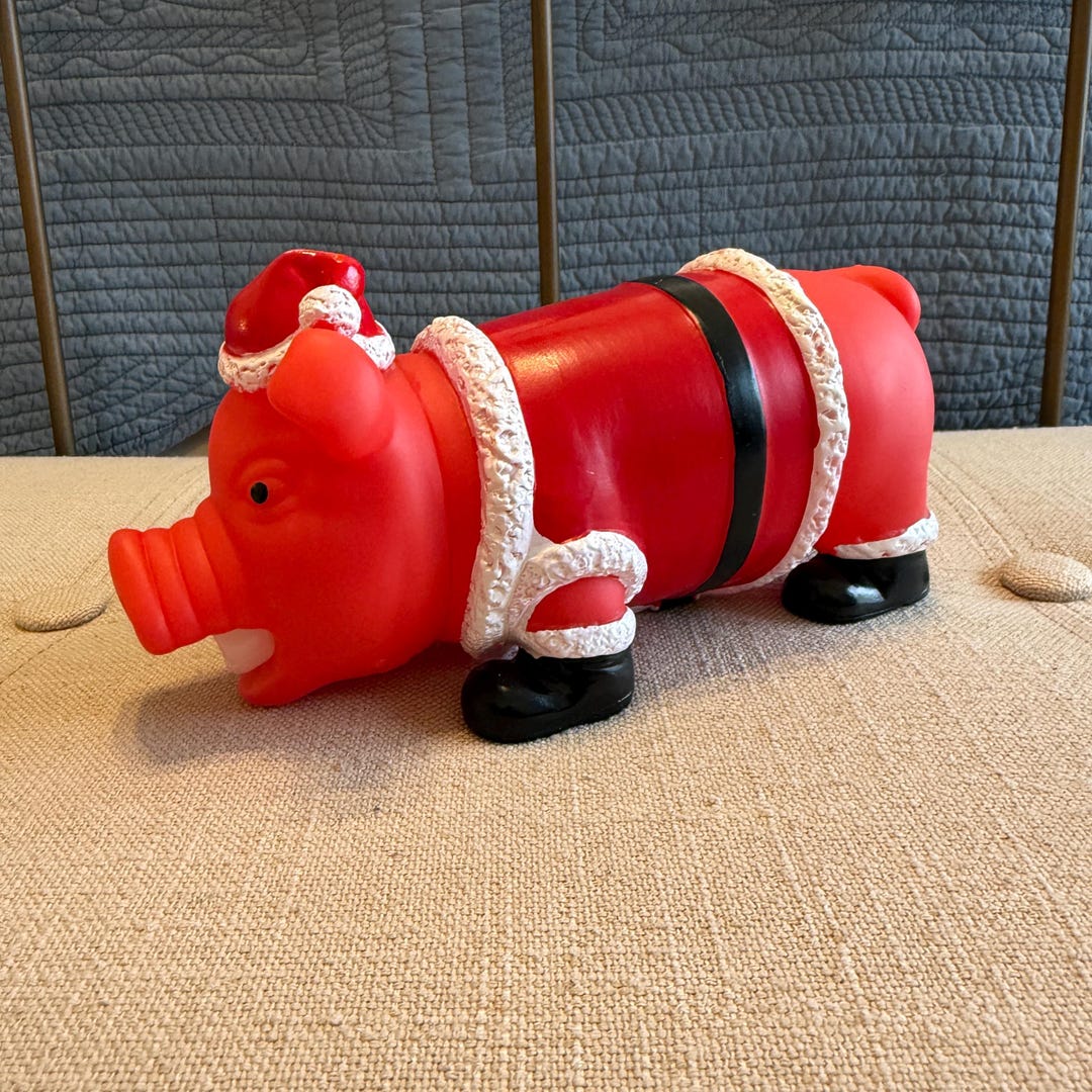 Red Pig Squish Funny 8" Molded Vinyl Oinking/squealing Santa Christmas ...