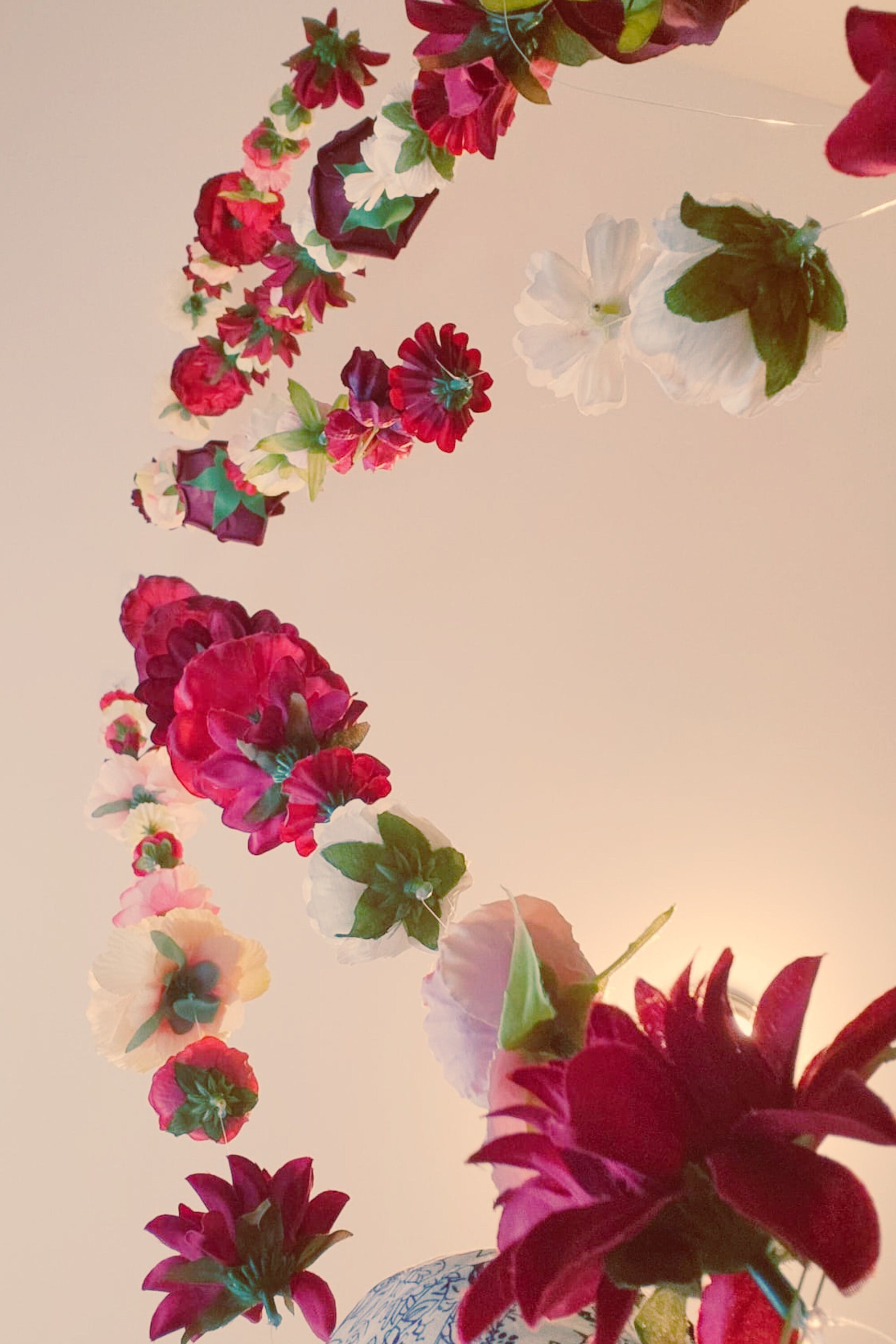 Floating Flower Strands: Elegant Hanging Floral Decor for Weddings ...