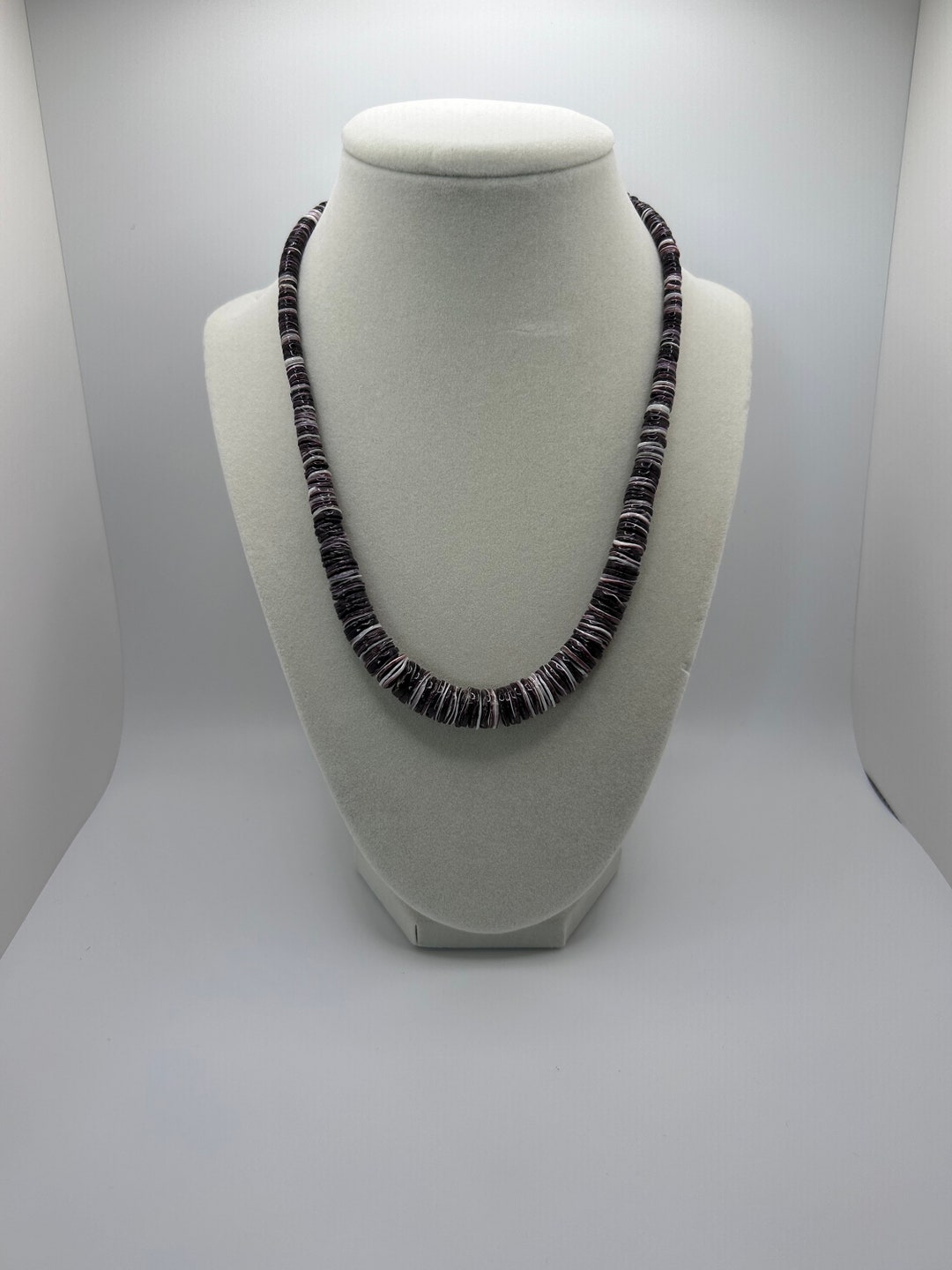 Purple Oyster Shell Graduated Necklace - Etsy