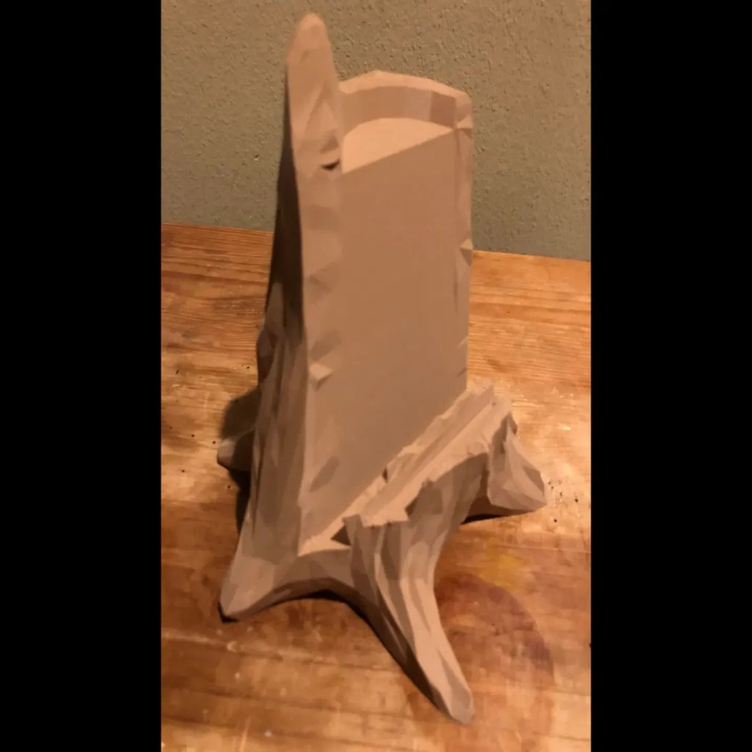 Low Poly Tree Stump Tablet Stand - Etsy
