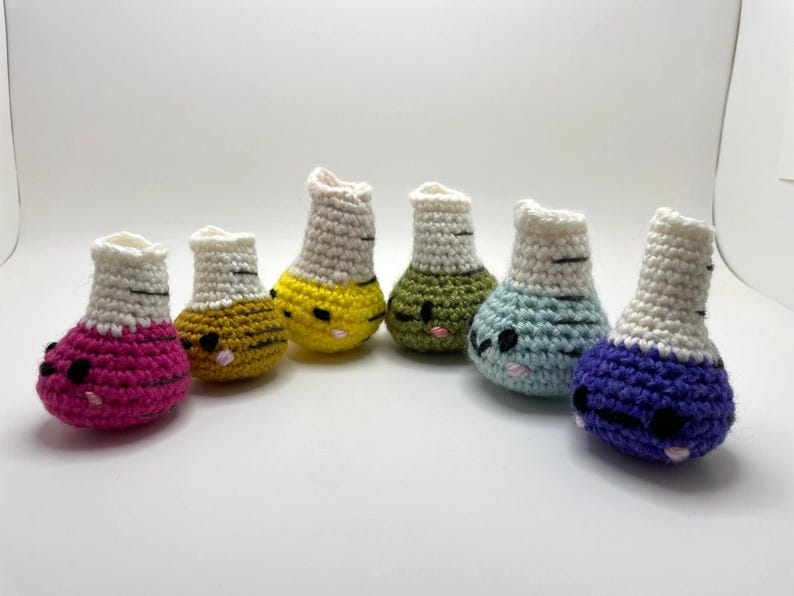 Amigurumi Beaker Buddy- Kawaii Face, Crochet, Lab Supplies, Science ...