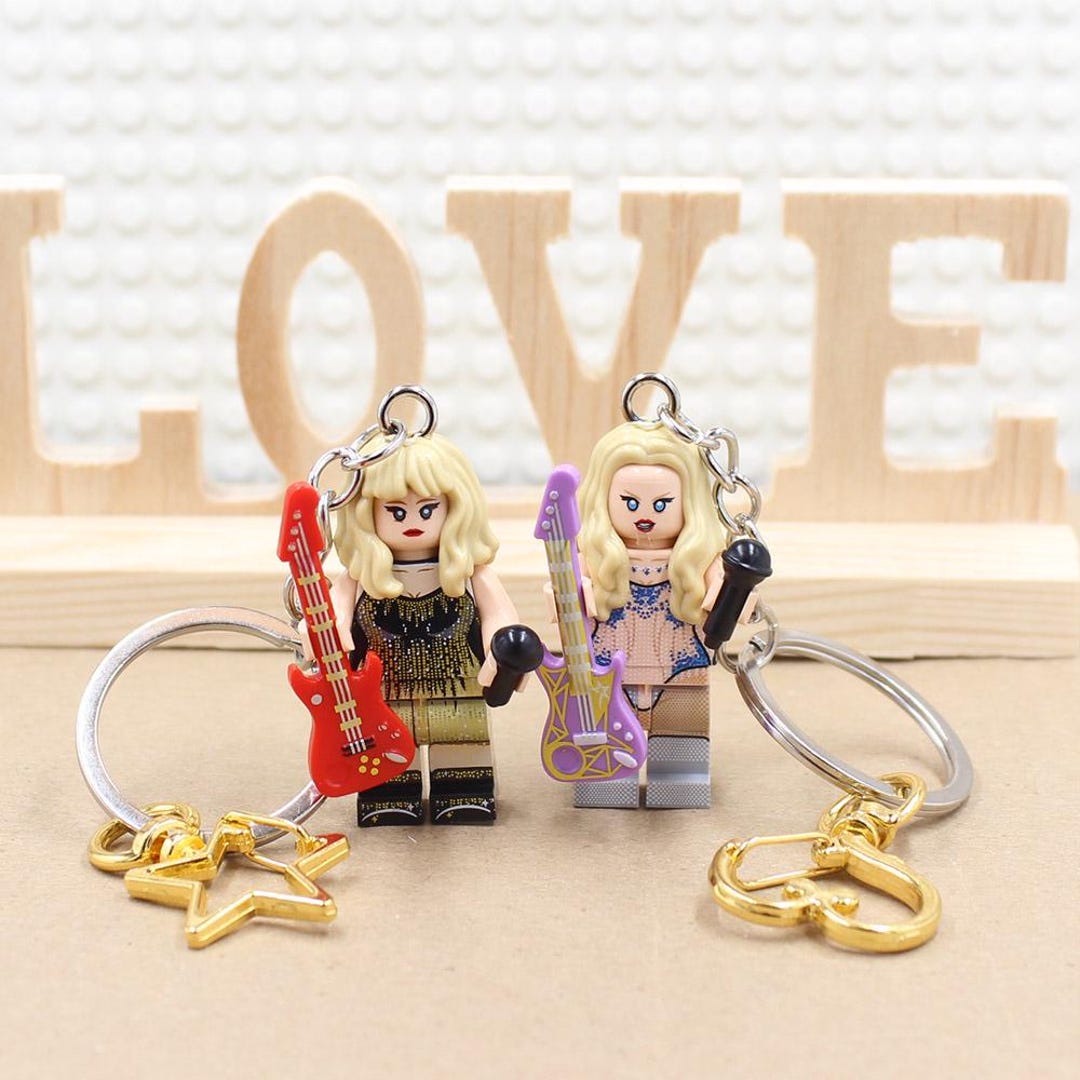 Custom Keychain i Love You, Taylor Super Pop Star Singer Taylor Swift ...