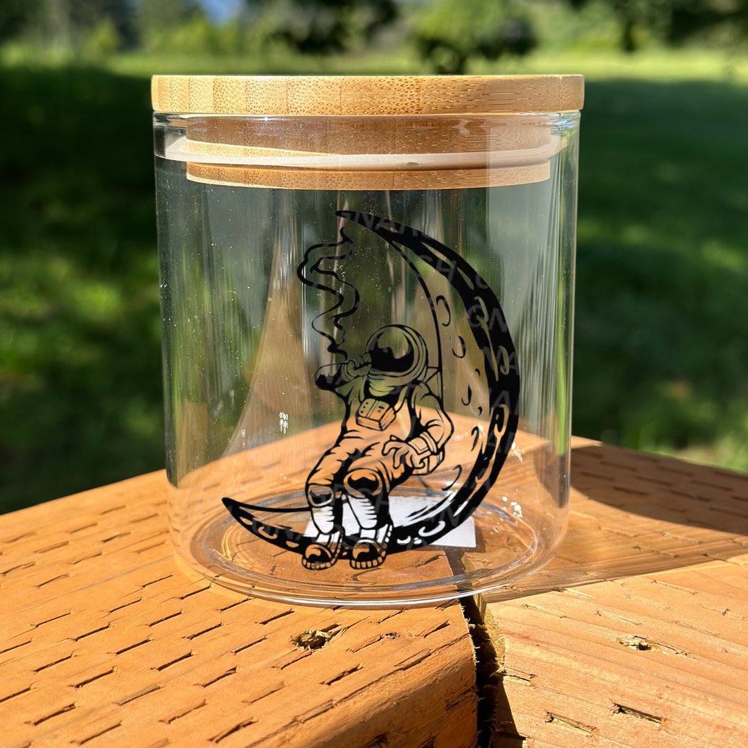 Astronaut on Moon Smoking Weed Glass Stash Jar 14 Oz With Bamboo Lid ...