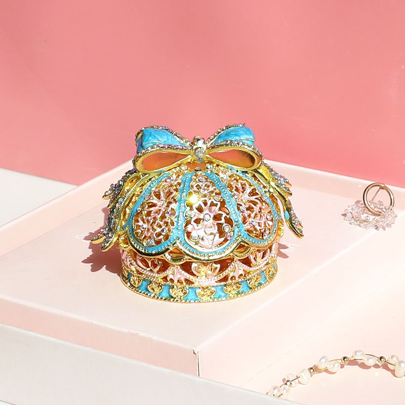 Regal Elegance: Unique Luxurious Crown-shaped Ring Box With Bow-knot ...