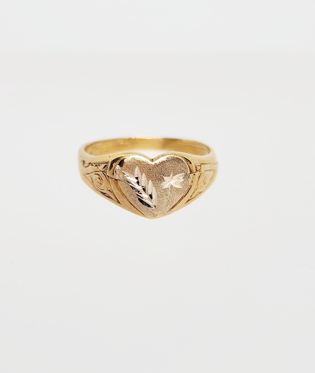 10K Yellow Gold VINTAGE Child Ring, Gold Pinky Ring, Gold Heart Ring ...