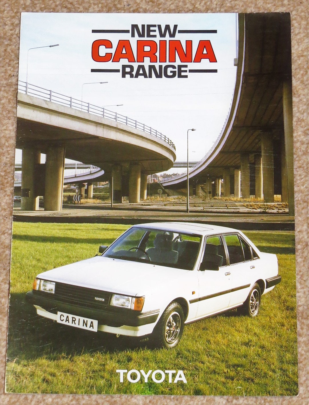 1982 TOYOTA CARINA Sales Brochure 1.8GL Saloon, 1.6DX Saloon & Estate ...