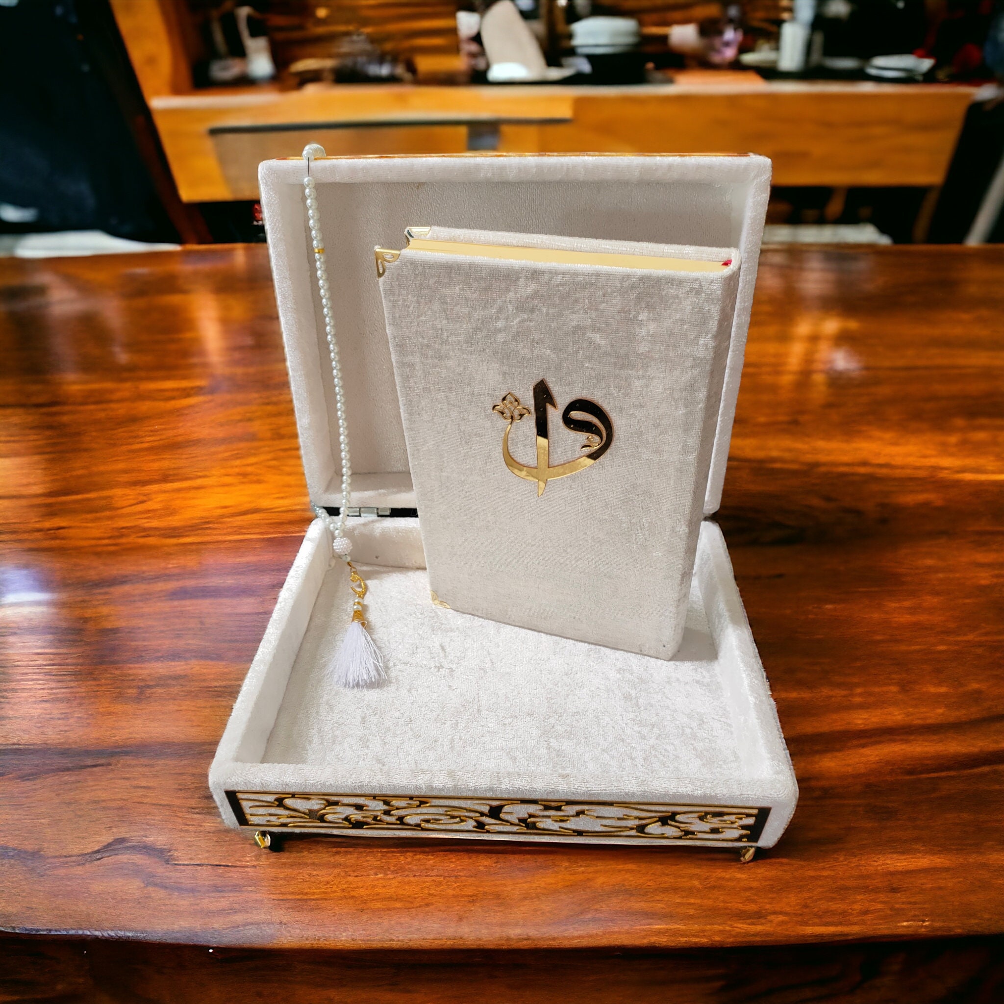 Beige Quran Gift Box Set, Prayer Beads Custom Muslim Set, Luxury ...