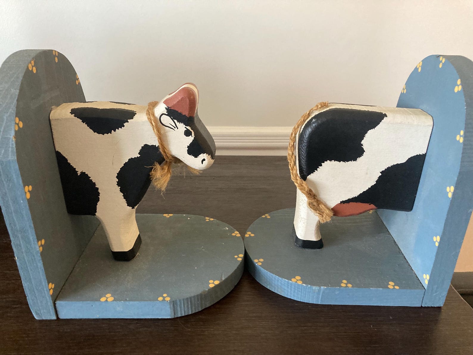 Handmade Rustic Primitive Cow Bookends Decor Shelf Sitter Rope Accents ...