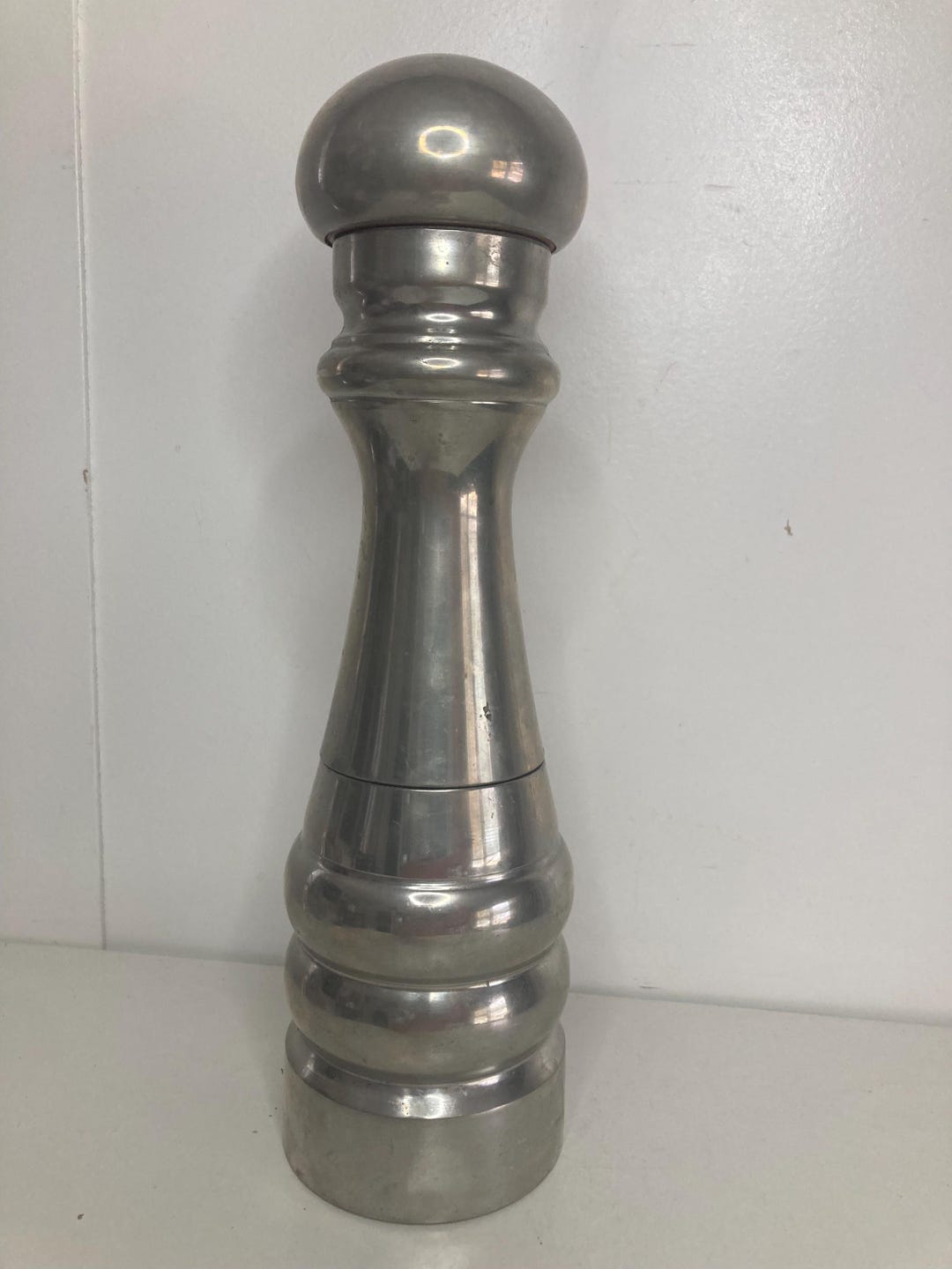 Garantito Tre Spade Italy Pewter Over Wood 10 1/2 Salt Shaker Pepper ...