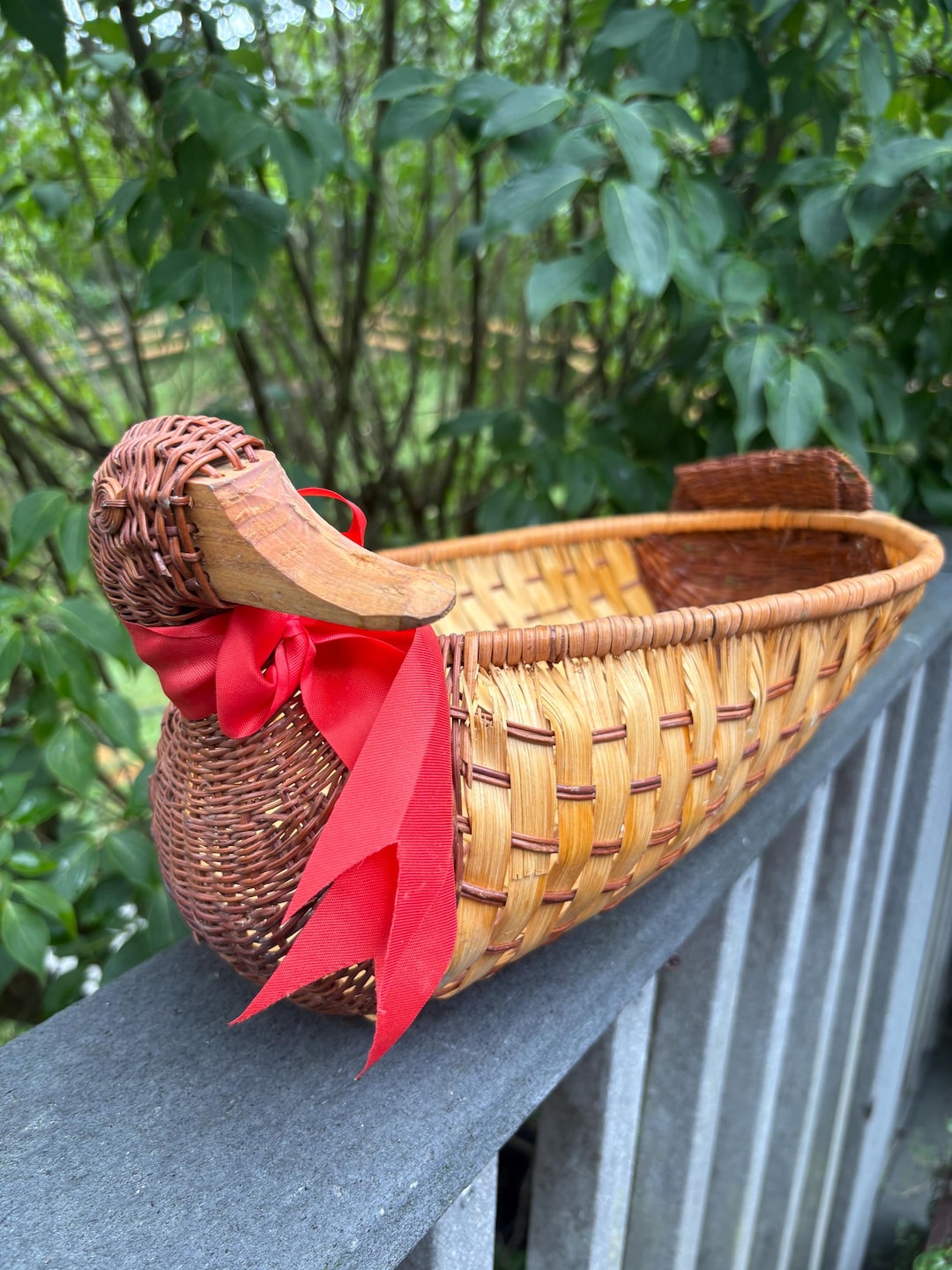 Wicker Goose Shaped Gift Basket With Red Bow & Carved Wood Beak 15 ...