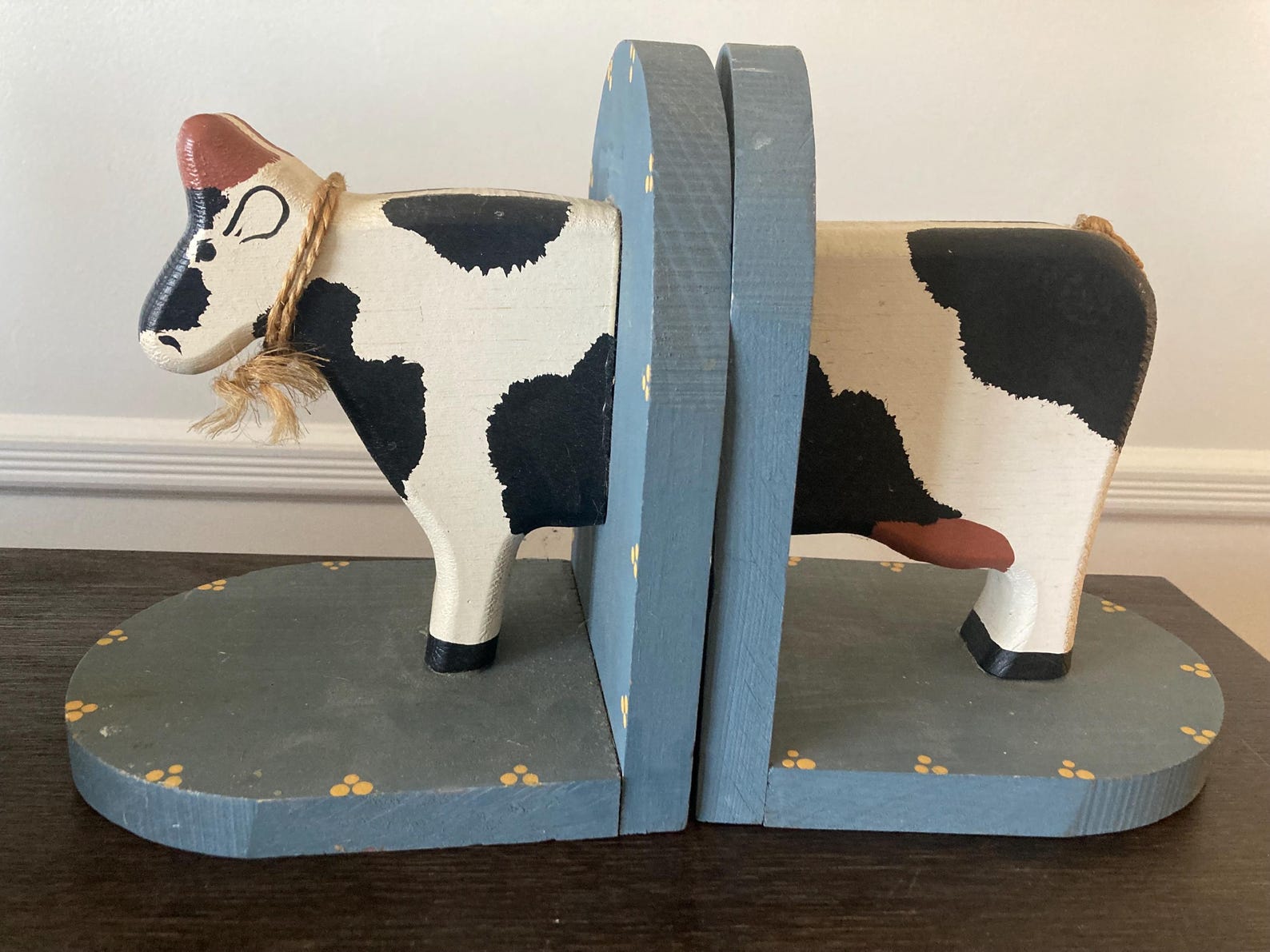 Handmade Rustic Primitive Cow Bookends Decor Shelf Sitter Rope Accents ...