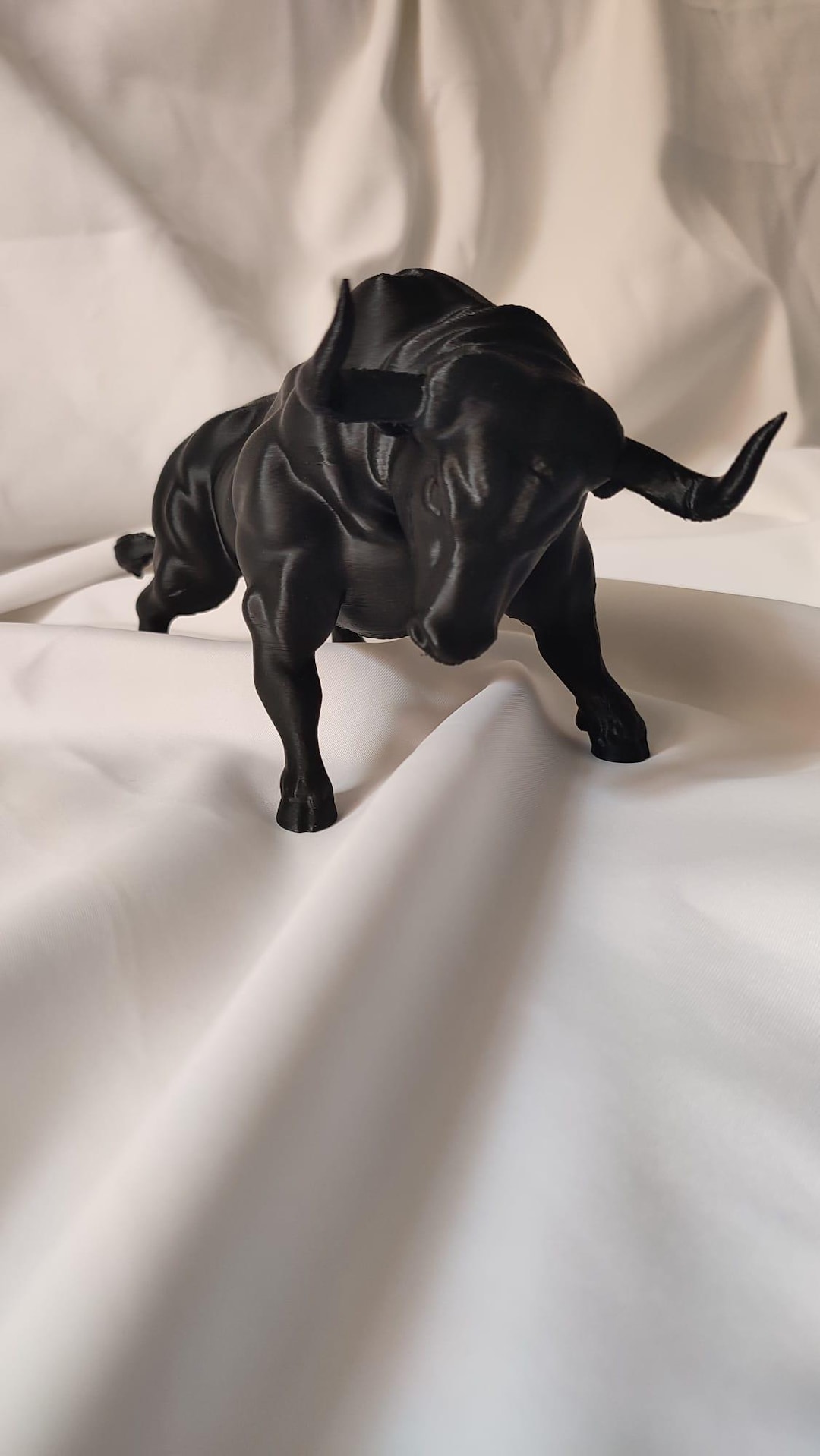 3D Printed Black Bull Statue: Glossy Taurus Desk Decor - Etsy