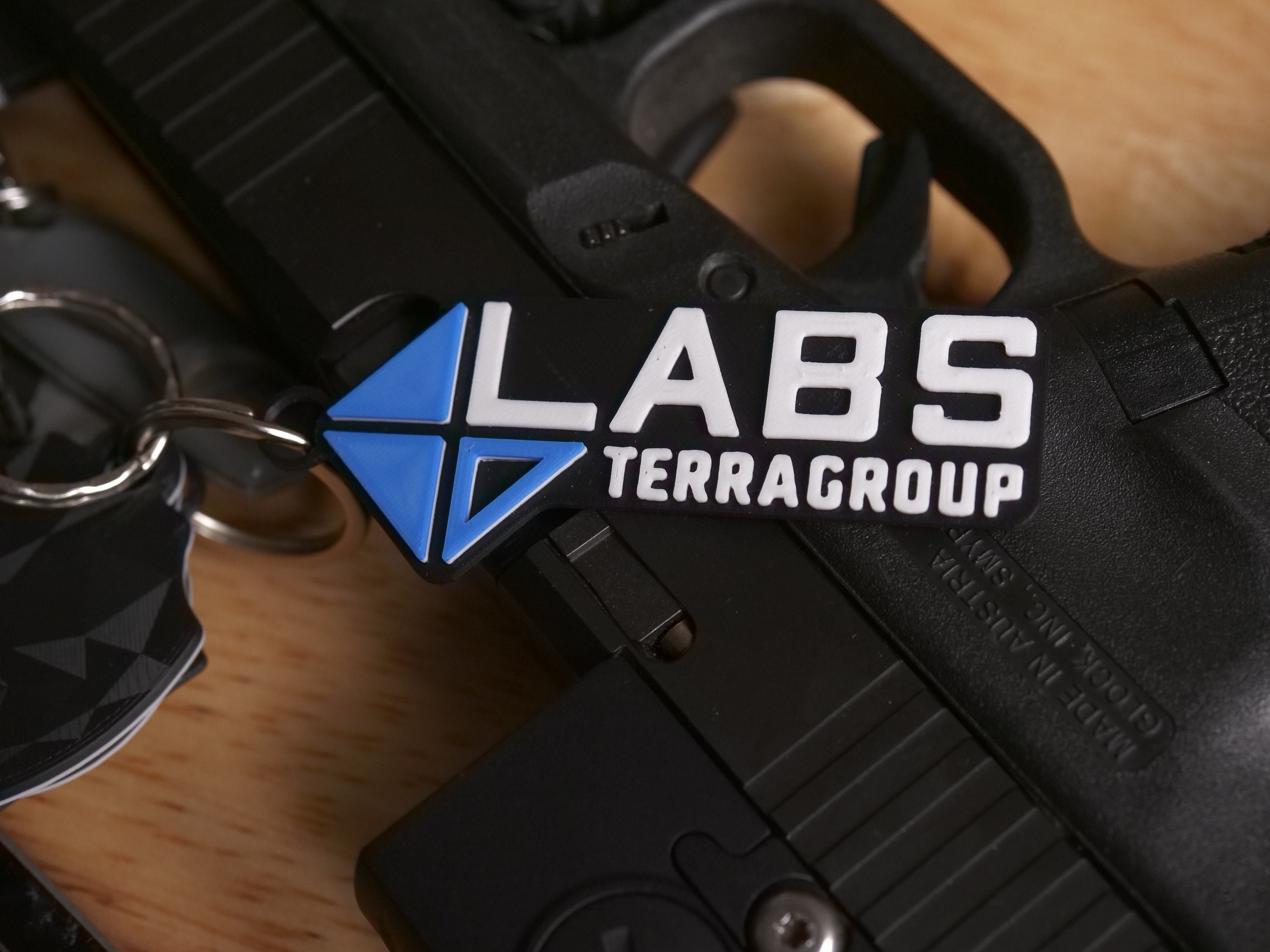 Escape From Tarkov Keychain USEC, BEAR, LABS - Etsy