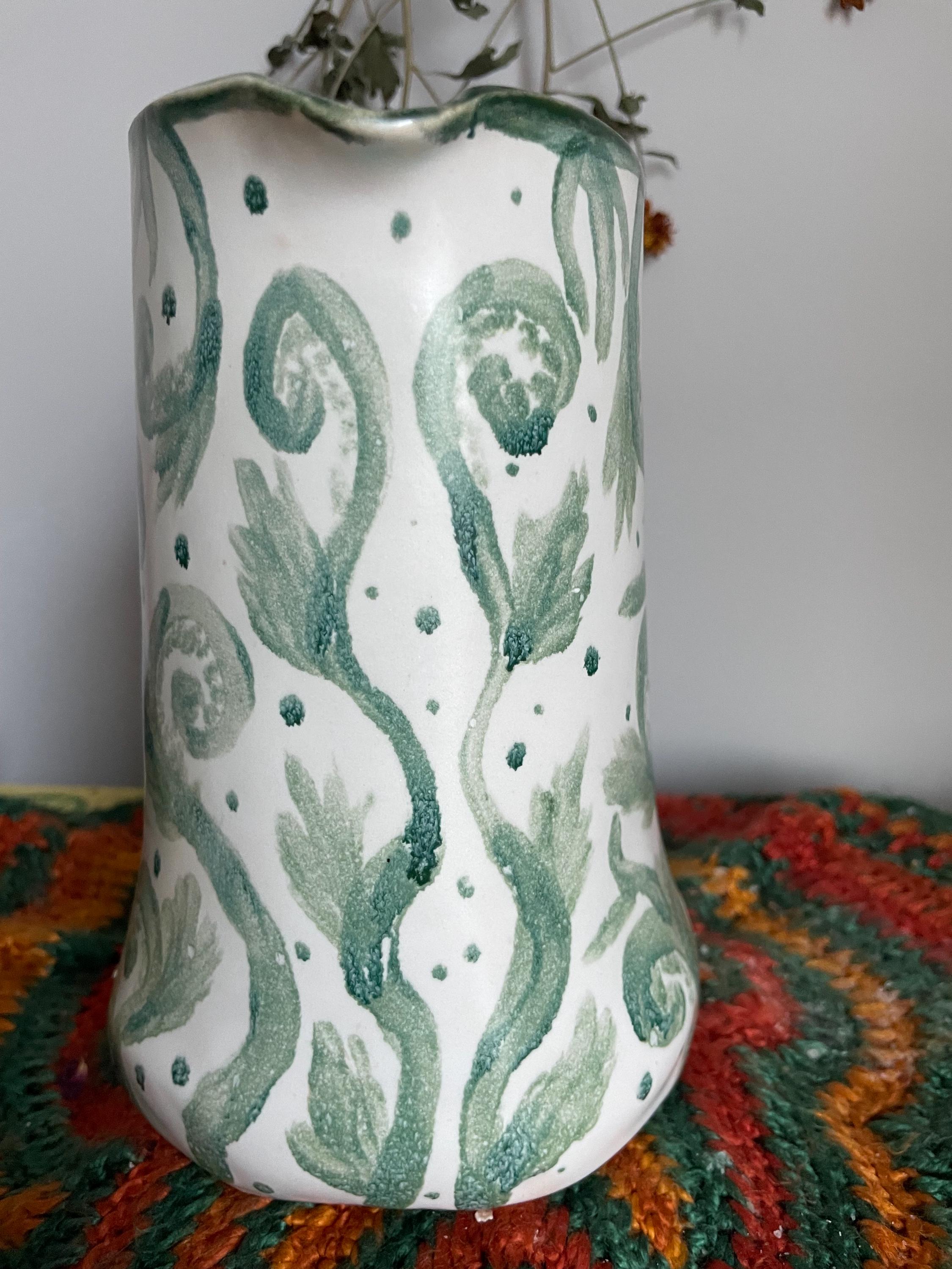 Flying Fiddle Fern Pitcher - Etsy