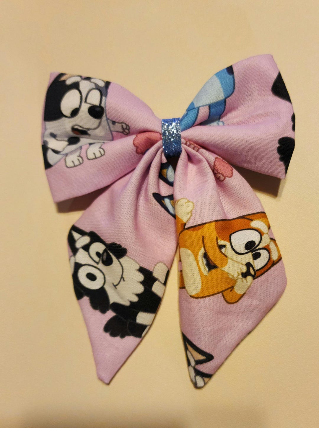 Eye-catching Bluey Hair Bow: Adding a Touch of Bluey Cartoon Charm With ...