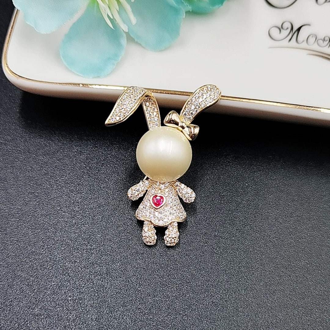 Cute Bunny Rabbit Luxury Brooch 18K Gold Plated Lapel Pin Classy High ...