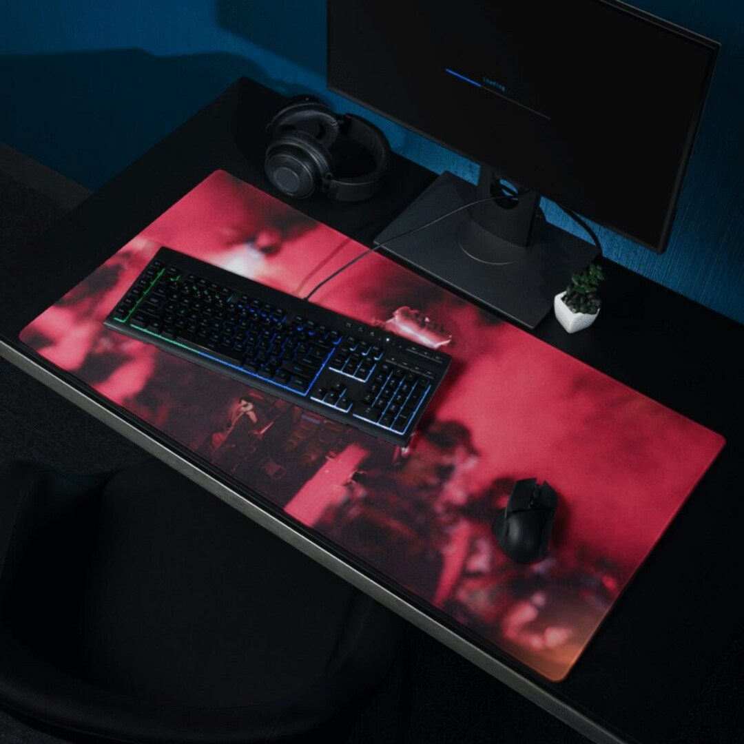 Call of Duty Warzone Ghost Red Mouse Pad Gaming Setup Perfect Gift for ...
