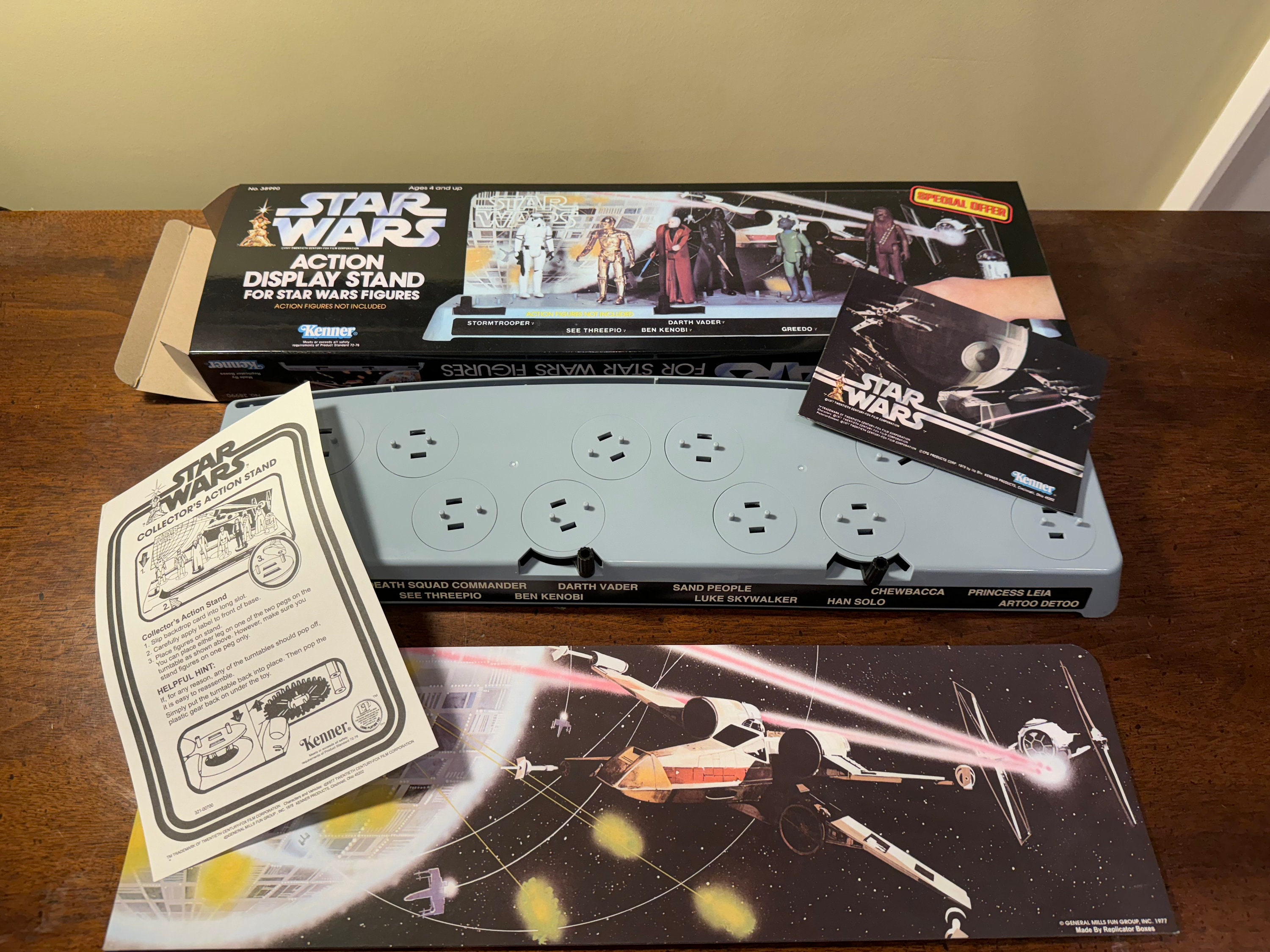 Star Wars Collectors' Display Stand (REPRODUCTION) - Etsy