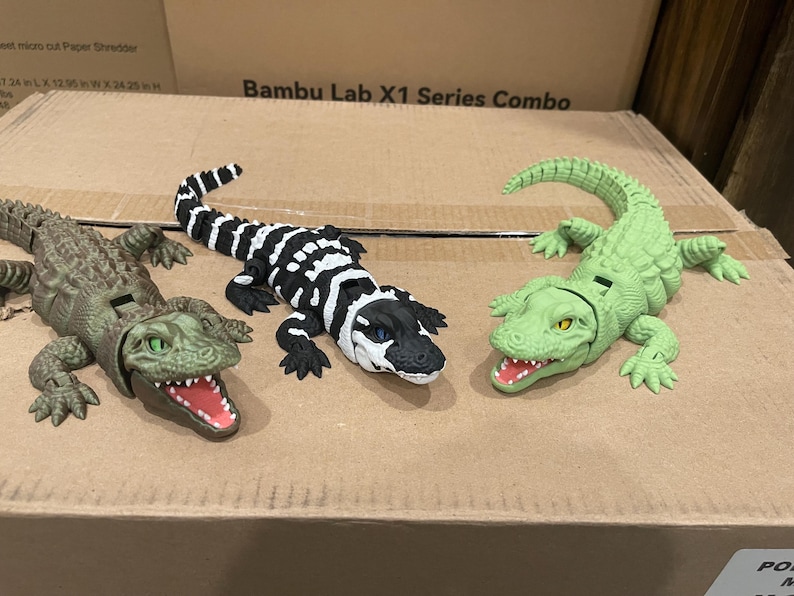 3D Printed Atriculating Alligator With Opening Mouth and Random Glass ...