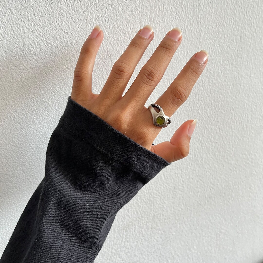 Sliver Ring Design / Second-hand Jewelry, Perfect for Adding a Unique ...