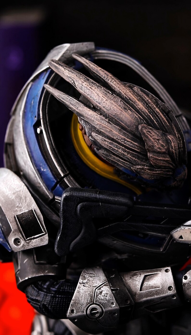 Garrus Vakarian Mass Effect Statue: Hand-painted Resin Figure - Etsy