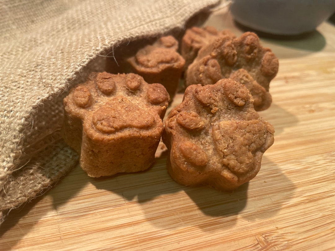 Peanut Butter Dog Paw Treats - Etsy