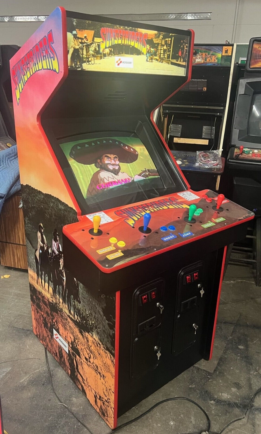 Vintage Arcade Machine Cocktail Table , Multigame Theme , Table Top ...