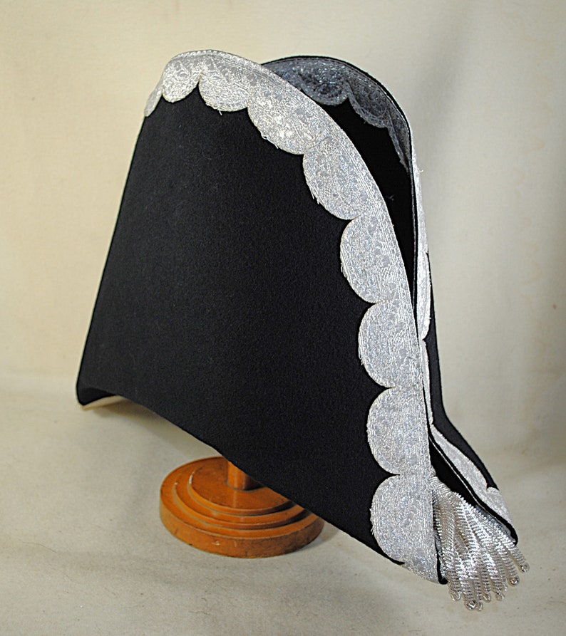 Napoleonic 17th & 18th Century French Prussian Officer Bicorn Hat ...