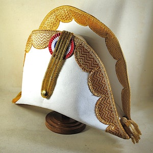 Napoleonic/revolutionary War 17th 18th Century Officers Bicorn Hat ...