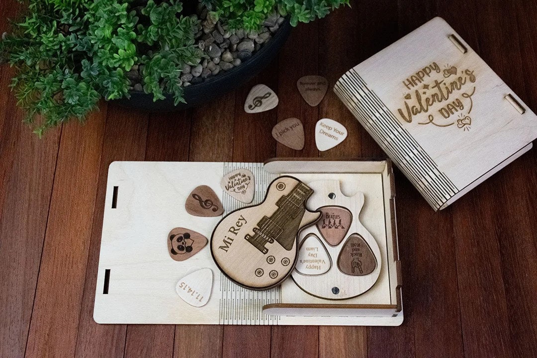 Personalized Wooden Guitar Picks Box | Custom Engraved Guitar Pick Box ...