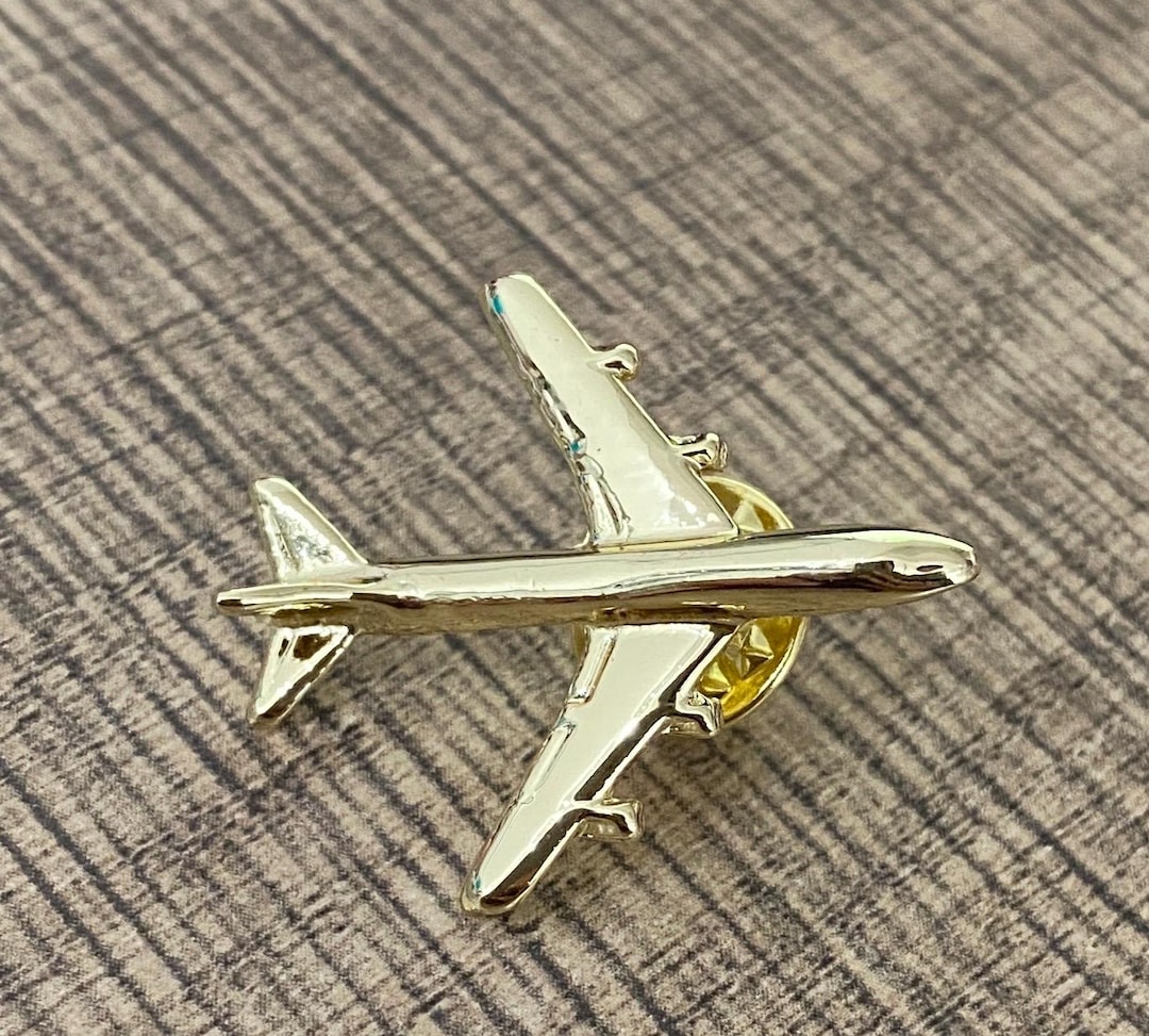 NEW ! B747 Tie Tack/lapel Pin Gold Airplane Lapel Pin – Vintage ...