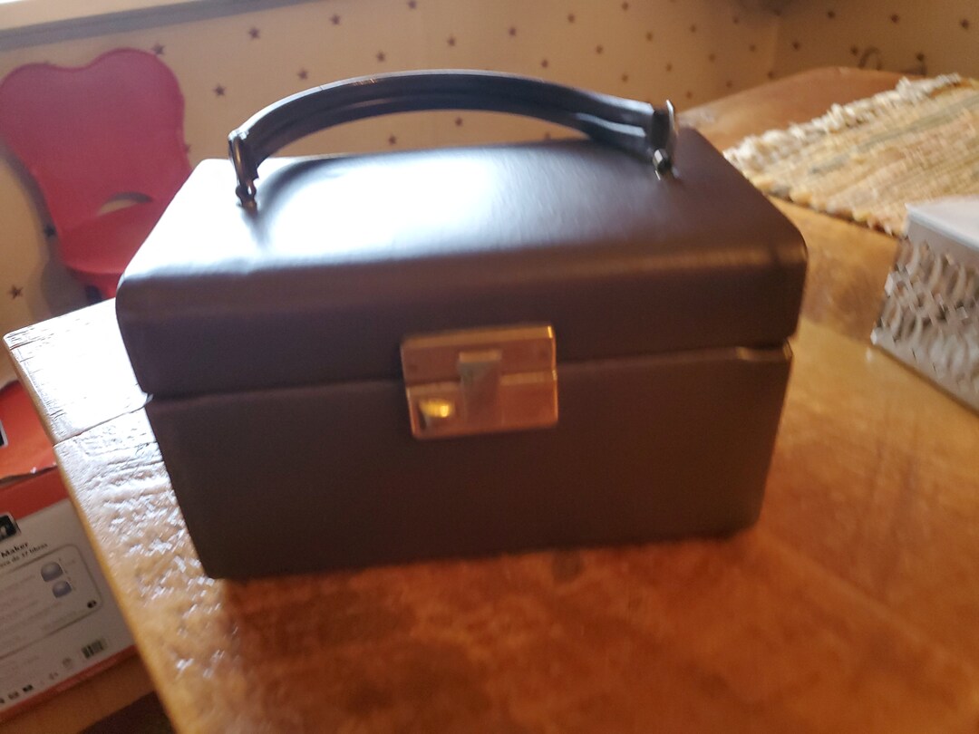 Vintage Brown Box Purse or Train Case - Etsy
