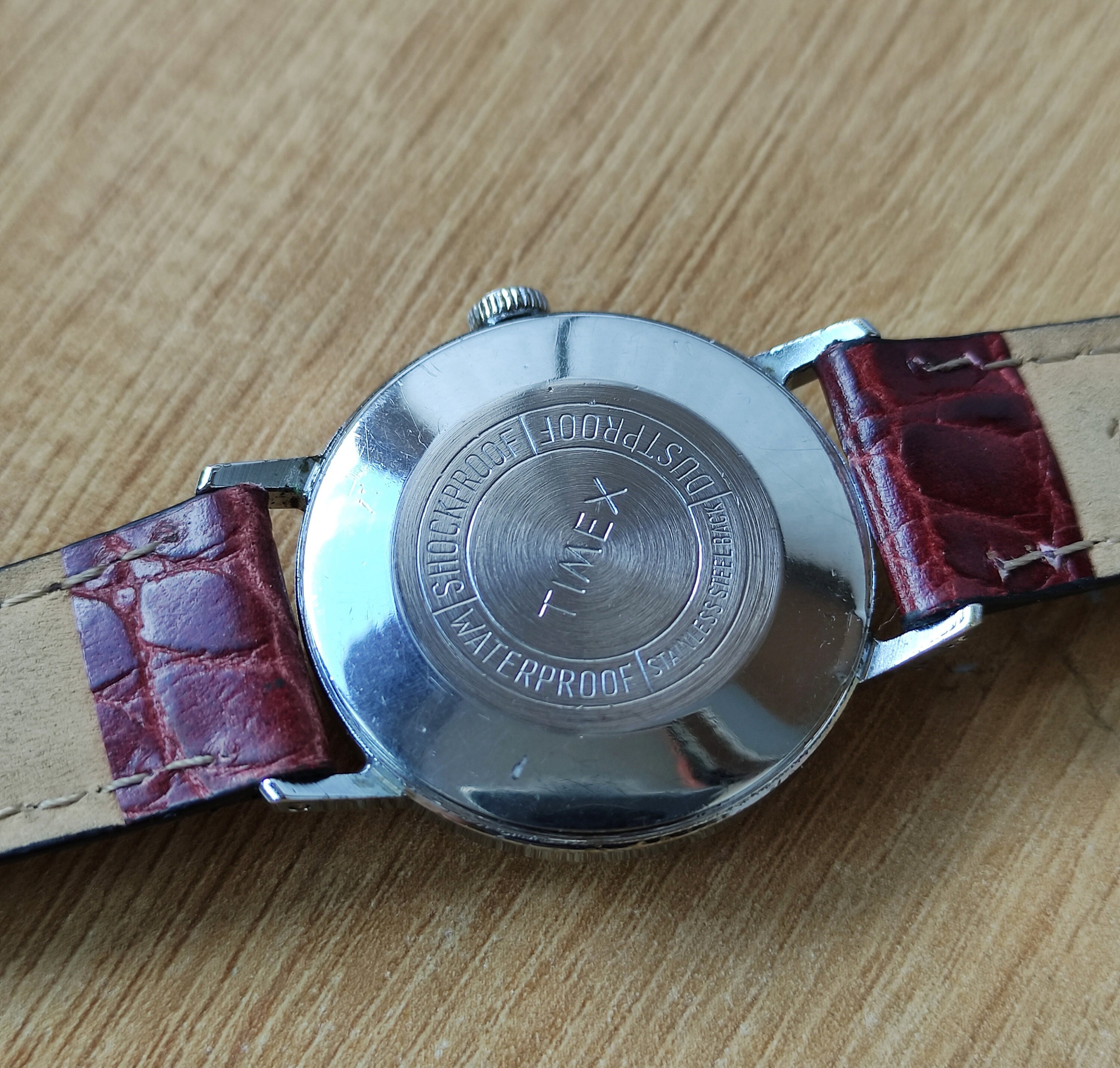 Timex Sprite Bullseye Vintage Watch Retro 1973 Watch Unisex Red Black ...