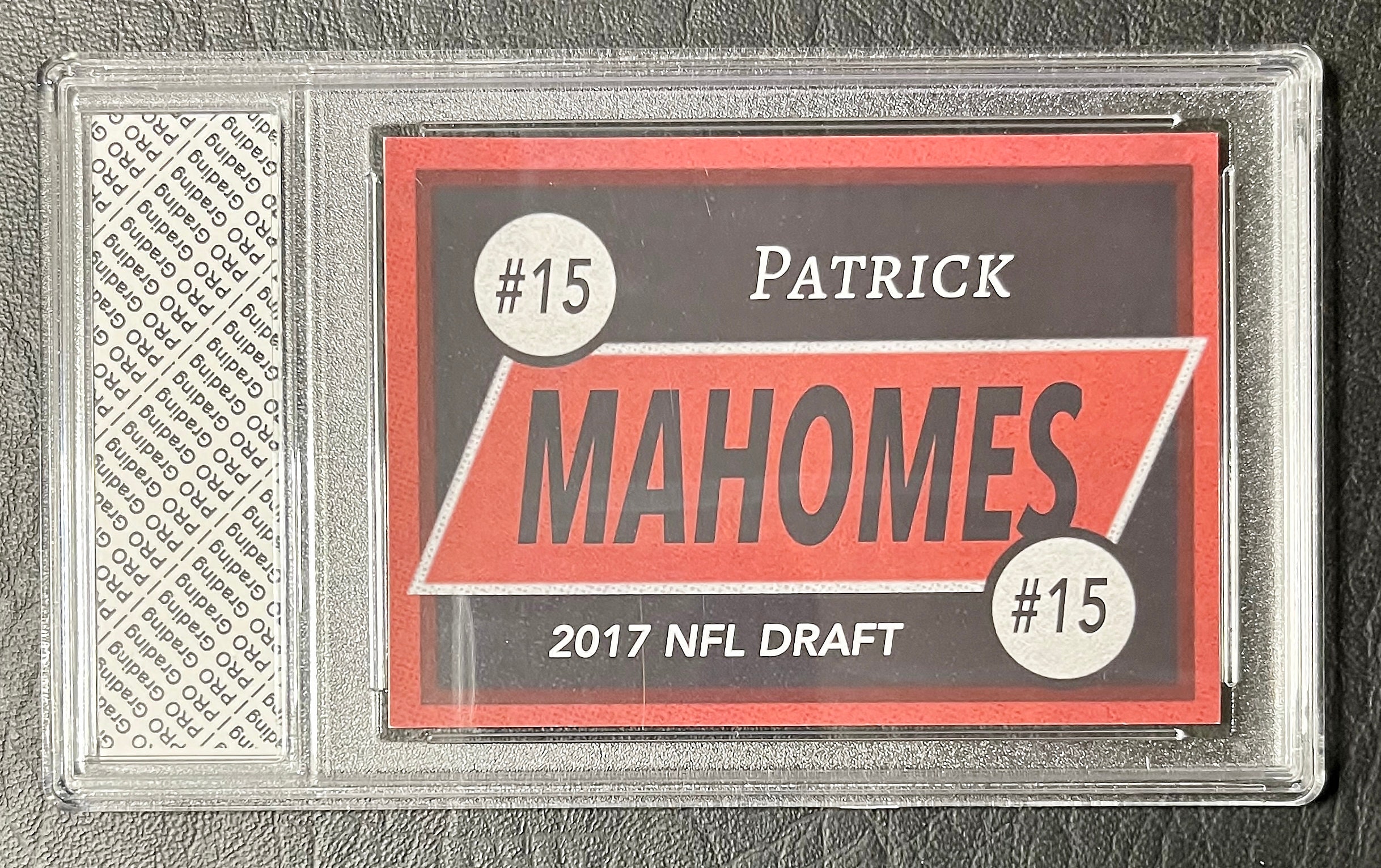 2017 Autograph Express #15 Patrick Mahomes Rookie Facsimile Auto Promo ...
