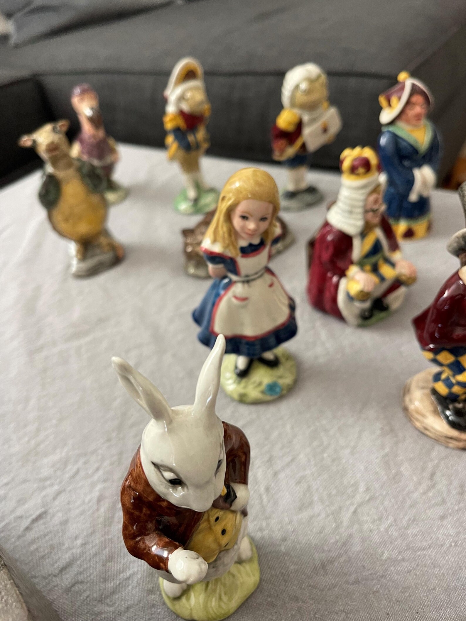Beswick Royal Doulton - Alice in Wonderland Series (1970s) - 11 ...
