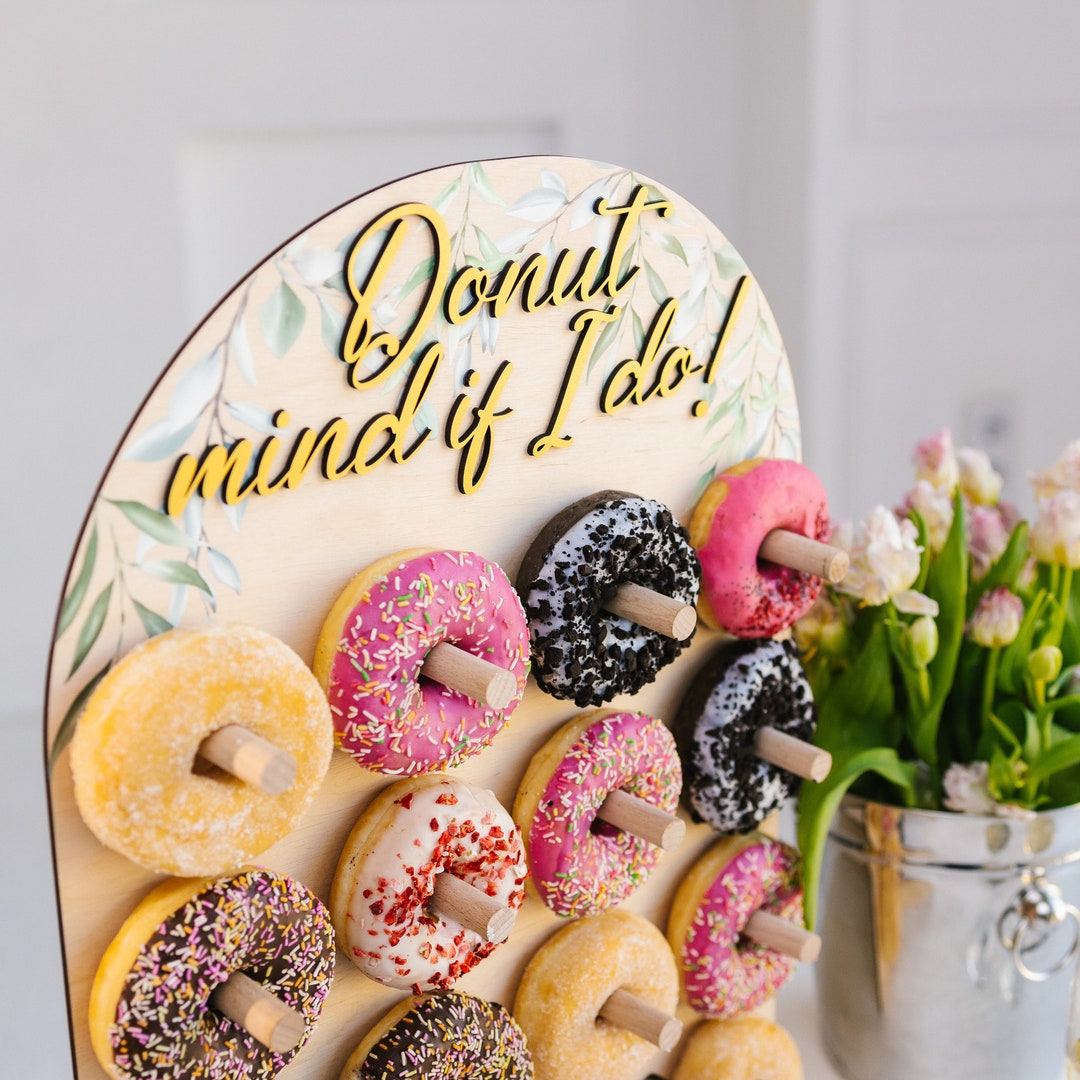 Donut Wall Stand With Custom Text, Donut Wall Wedding Table Display ...