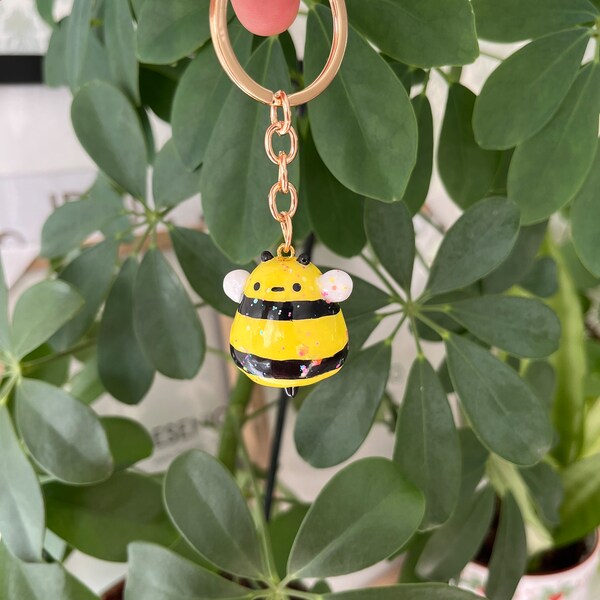 Bumble Bee Keychain - Etsy