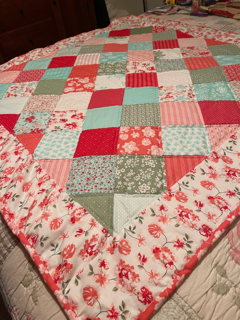 Lighthearted Charm Quilt on Point - Etsy
