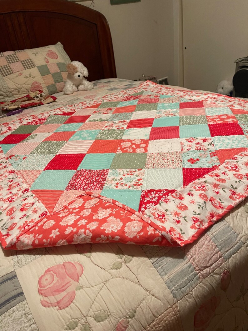 Lighthearted Charm Quilt on Point - Etsy